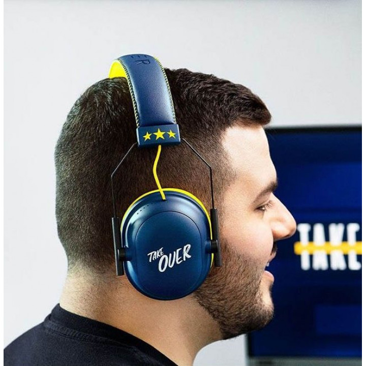 Купить наушники Razer BlackShark V2 Gaming Headset CouRageJD Edition в ...